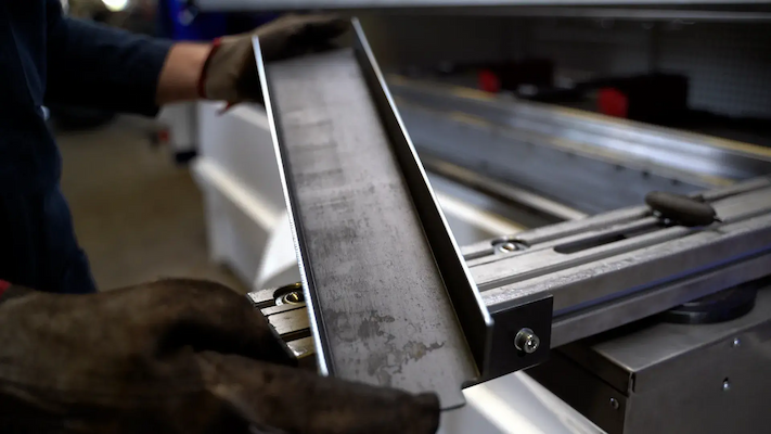 Sheet metal bending: how to solve recurring problems